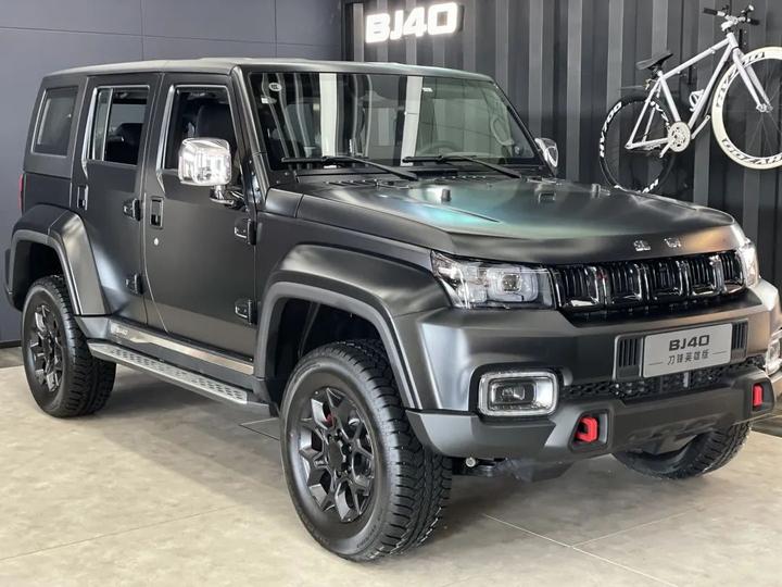 又猛又省，续航1000km的BJ40刀锋英雄柴油版助你玩的尽兴！ - 知乎