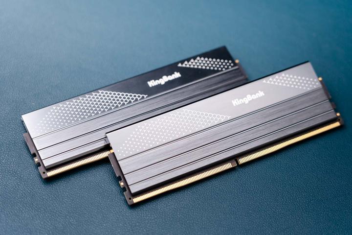 618升级电脑好时机，金百达星刃24GB DDR5旗舰性能评测 - 知乎