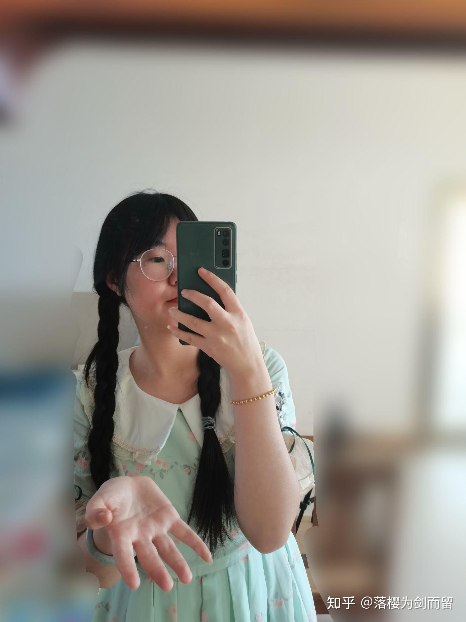 陌生人你好！16岁，158cm，47kg穿什么可以更加有风格？ - 知乎