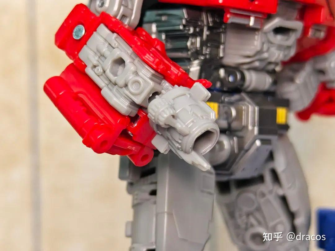 赶鸭子上架——SS-BB102 V级变七擎天柱 - 知乎