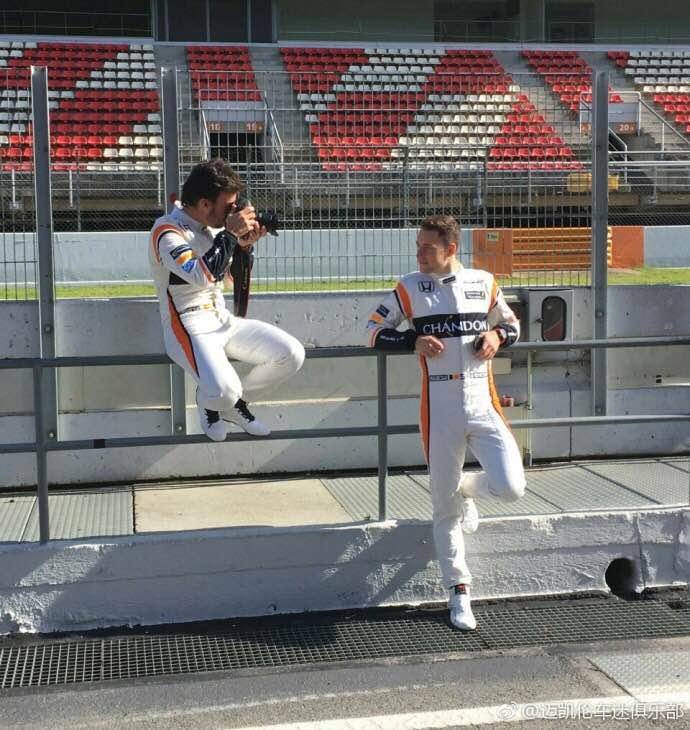 如何拍摄F1赛车？ - 知乎