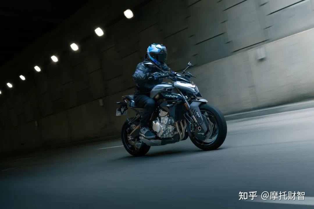 “技术驱动”品牌向上，春风675NK、700MT、V4引擎闪耀米兰展 - 知乎