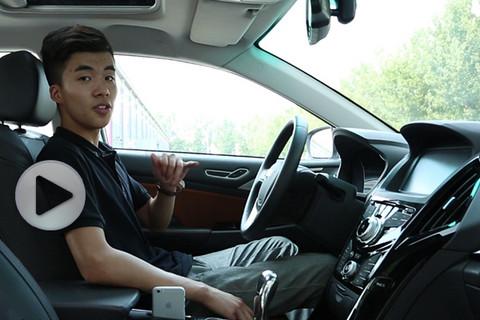 视频评测 | 比亚迪秦EV300全方位解读——内饰篇 - 知乎