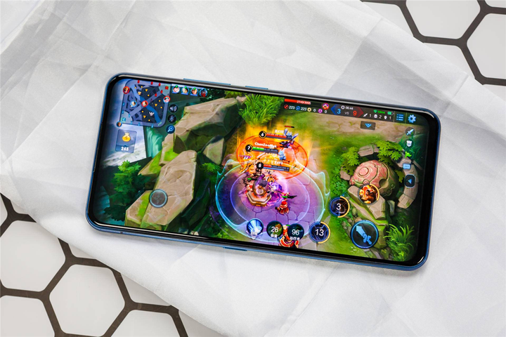 骁龙845+10GB+双面屏，能够带来怎样的游戏体验？ - 知乎