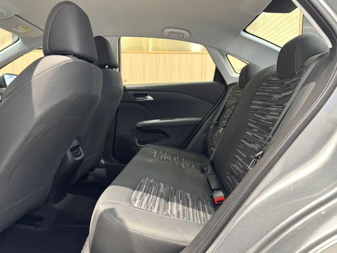 1500km准新车：雪佛兰科鲁泽指导价9.49万，现在5.19万 - 知乎