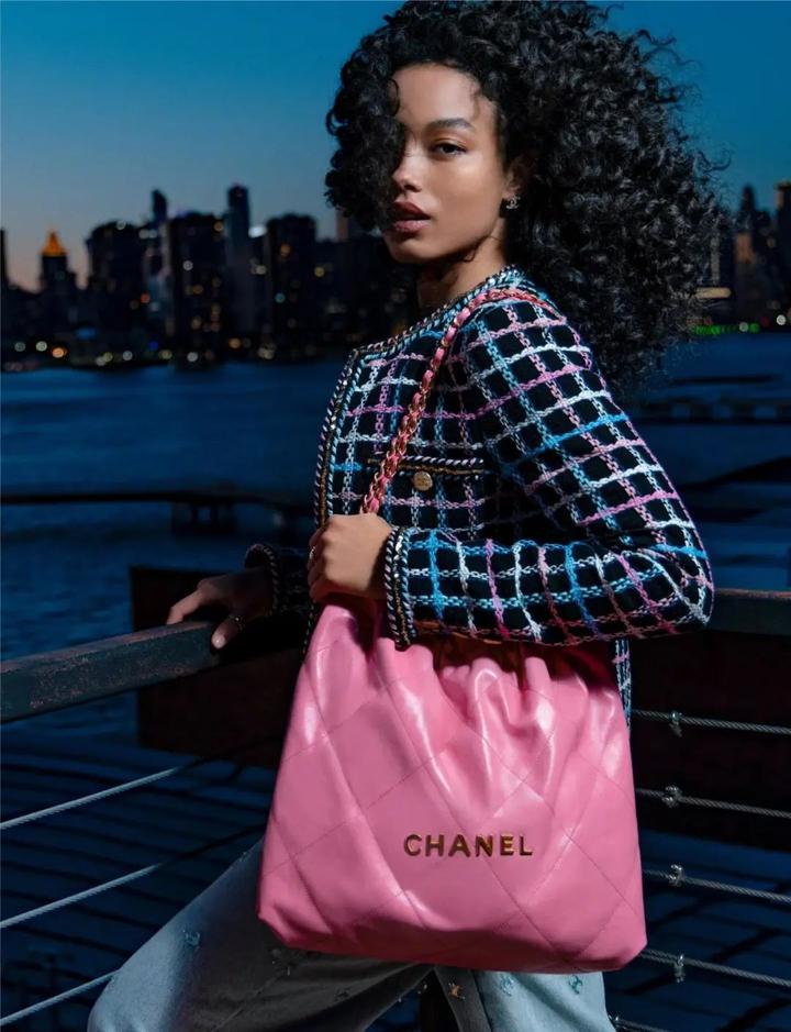CHANEL“垃圾袋”口碑逆风翻盘，逃不过的“真香”定律 - 知乎
