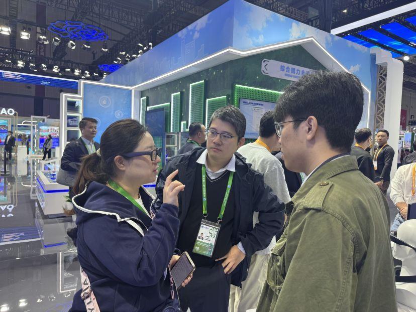 影目INMO携全系列产品亮相2025进博会，以AI智造诠释中国新发展 - 知乎