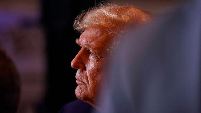 特朗普在佐治亚州到案并获保释 提审预计在9月初 - 知乎