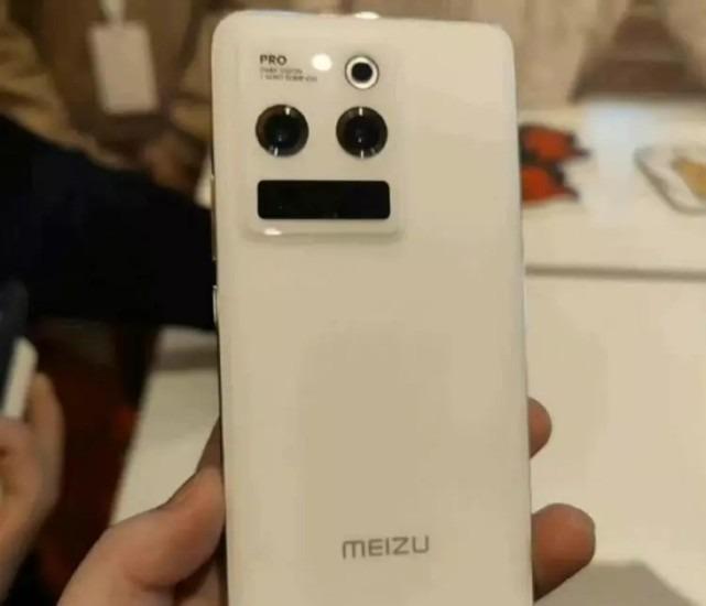 疑似魅族20 Pro真机和Flyme10谍照曝光 后摄模块与渲染图大相径庭 - 知乎