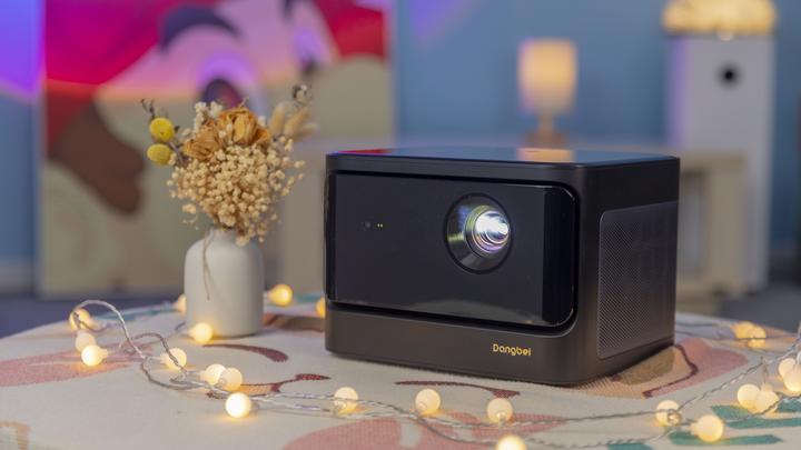 2023年4000元家用投影仪推荐 | 对比坚果J10SE和当贝X3 Air，哪一款更值得购买？实测对：当贝X3 Air激光投影性价比更高 - 知乎