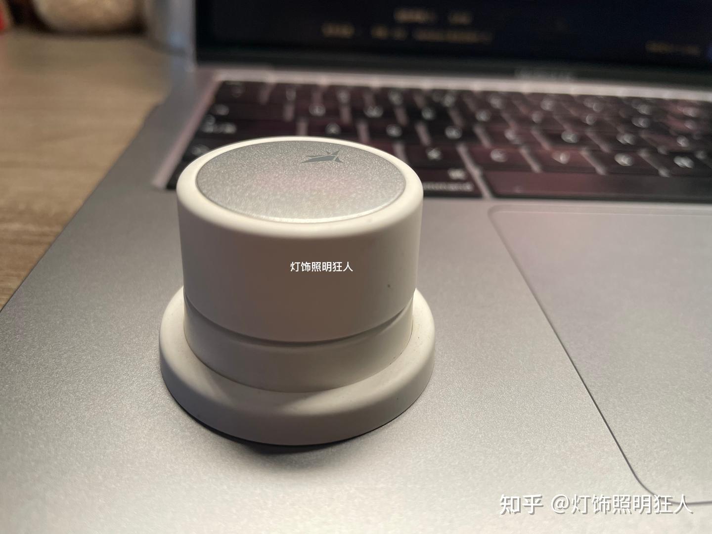 超薄吸顶灯怎么选？横评lipro、yeelight、柏曼、霍尼韦尔、小燕导光板吸顶灯 - 知乎