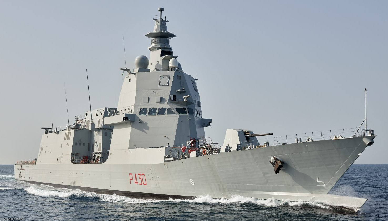 鹰击18可以塞进533mm鱼雷发射管，为什么塞不进054a的垂发？ - 知乎