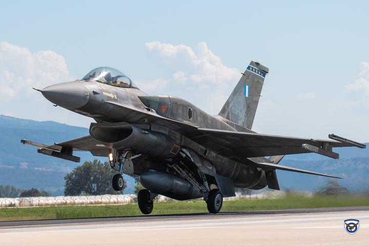 F16V狙击手夹仓 - 知乎