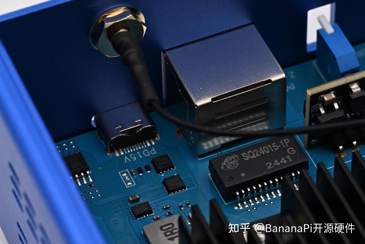 Banana Pi OpenWRT One Wifi6 OpenWrt社区官方开源路由器评测 - 知乎