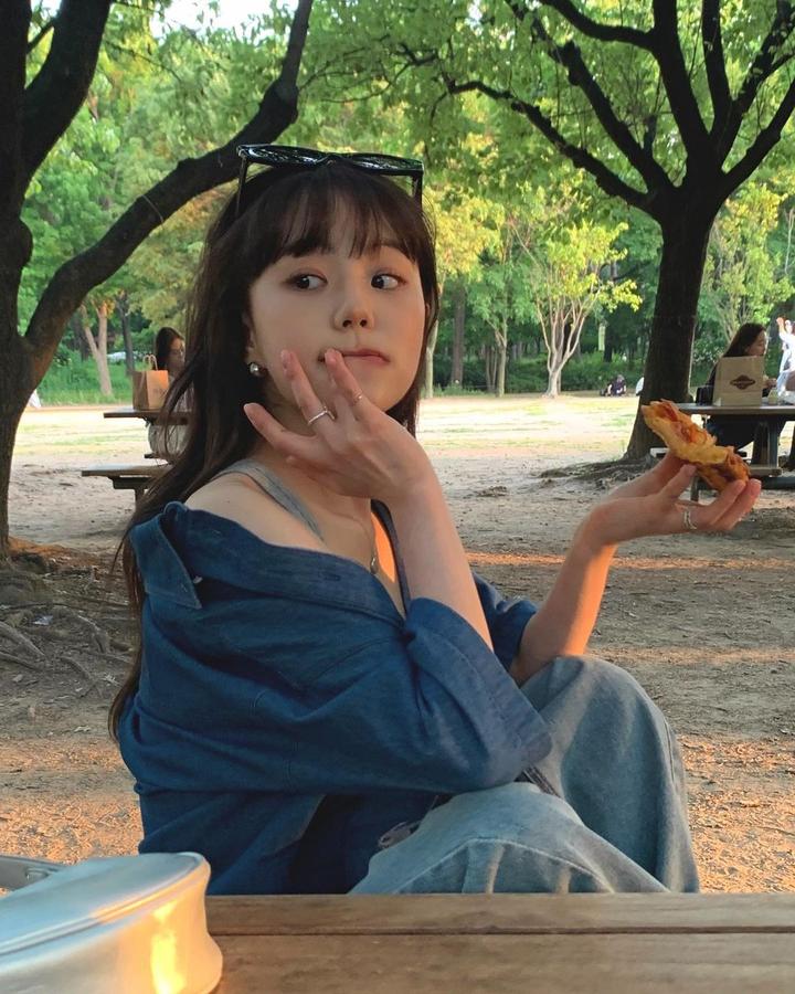老婆月子五天 我撞墙晕倒 我妈哭的昏天暗地，丈母娘笑得前俯后仰 知乎