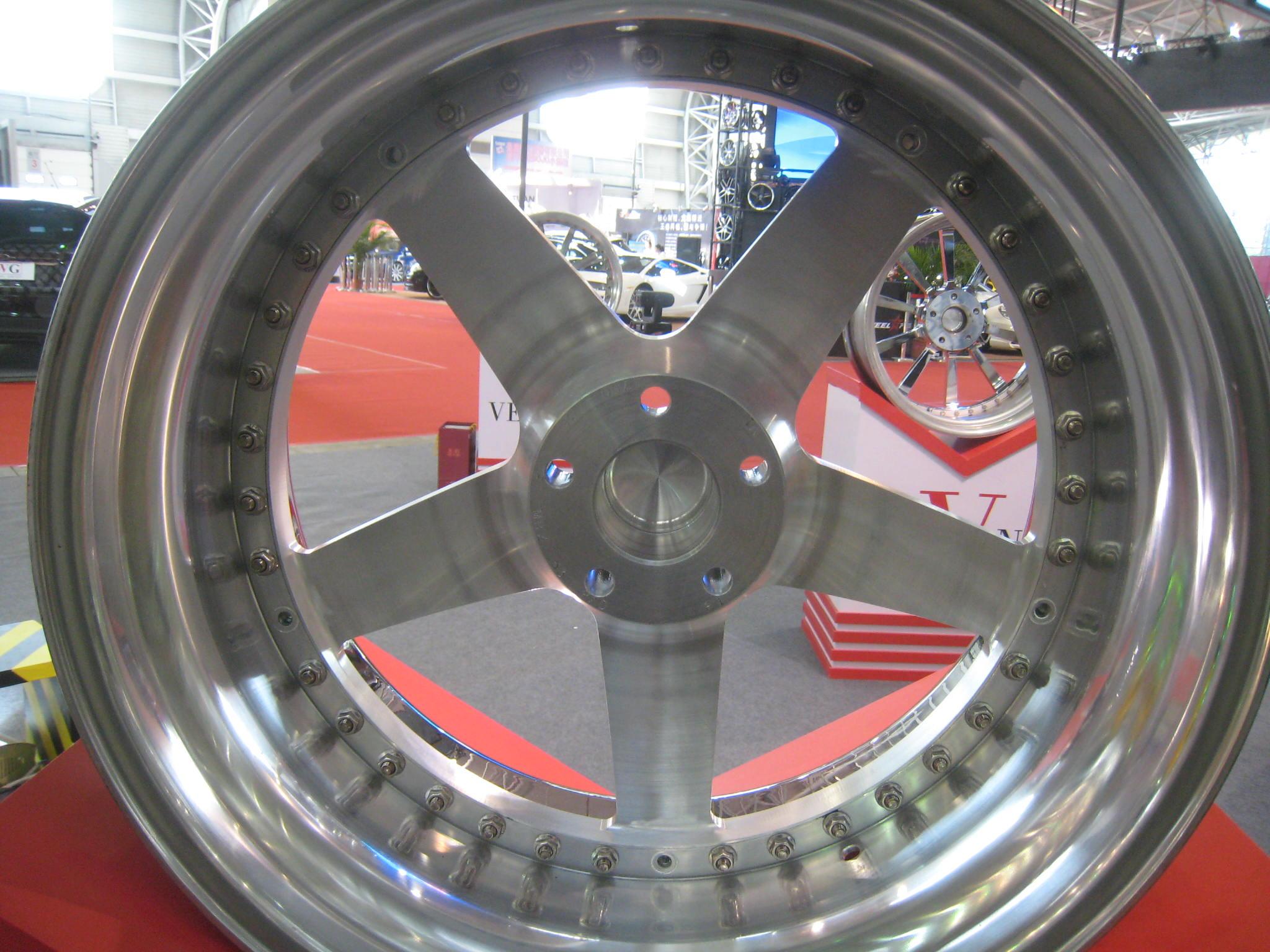 三片锻造轮毂和一片锻造轮毂的区别在哪？分别是什么意思？ - 知乎