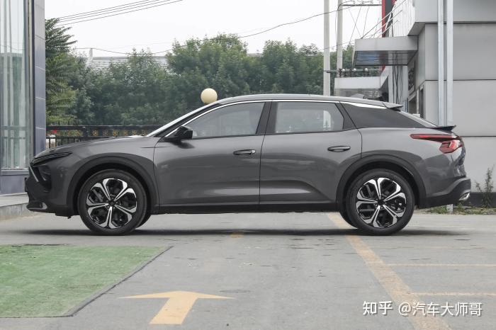 雪铁龙凡尔赛C5X：售14.37万起，油耗不到6L，值不值得购买？ - 知乎