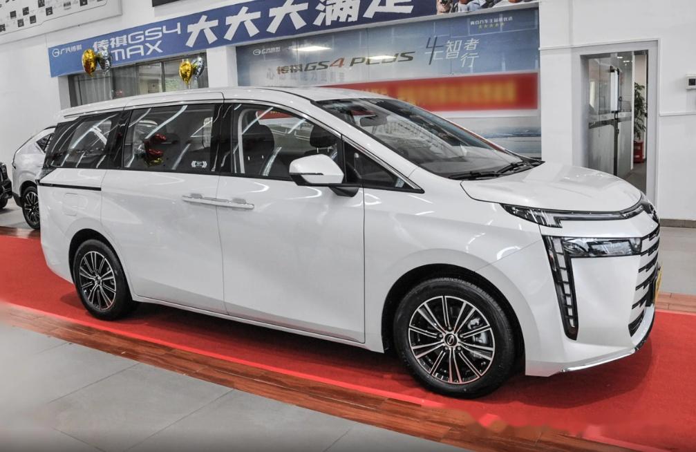 采用7座布局，配2.0L油混系统，传祺E8怎么样 - 知乎