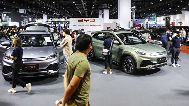 中国领跑电动汽车行业是给西方的当头棒喝 - 知乎