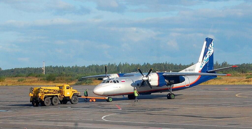 安东诺夫安-24 / Antonov An-24 / Ан-24 - 中英俄文维基百科词条，由辽观搬运、翻译、整合 - 知乎
