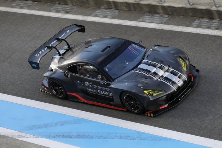 斯巴鲁BRZ赛车官宣，基于最新车型打造，套件尺寸夸张 - 知乎