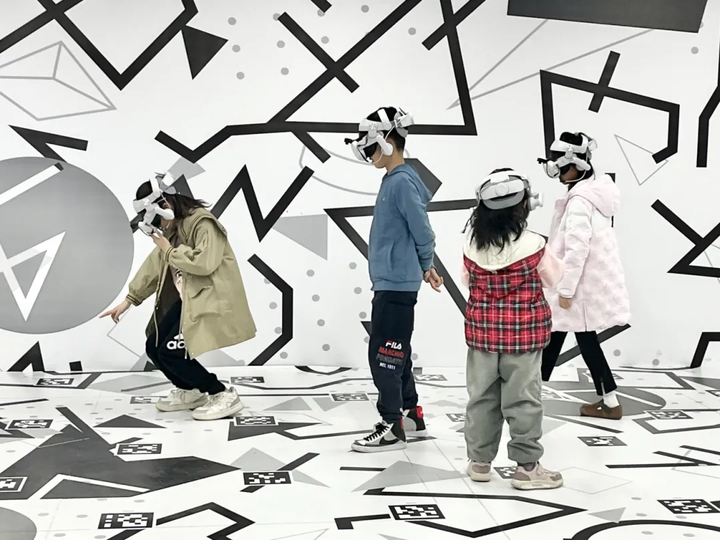 行浸式XR大空间体验馆“VISION WALK | 异域之镜”登陆福建 - 知乎