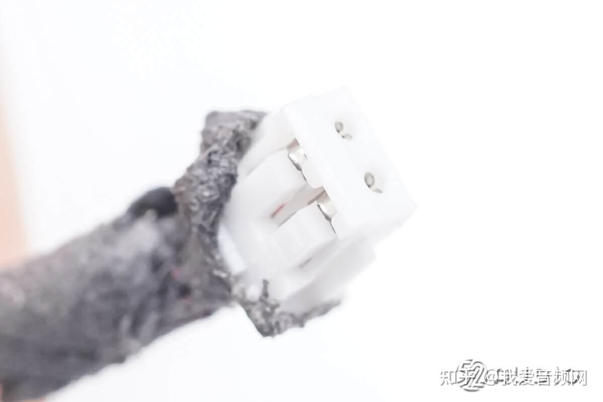 小度智能音箱随身版拆解，一键唤醒，语音便捷操控 - 知乎