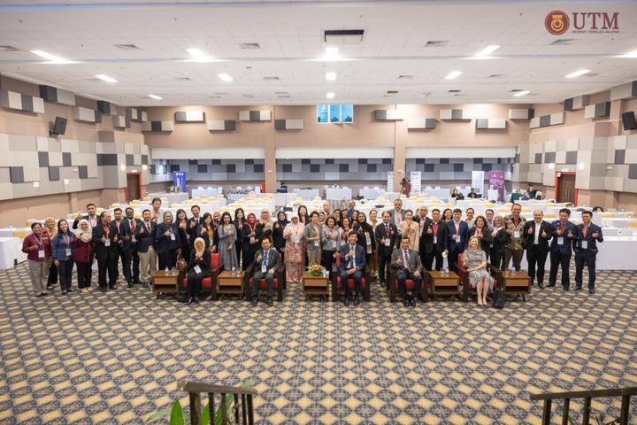 「来灯新闻」UTM大学校长论坛 (UTM-UPF) 2022–世界大学领袖聚会 - 知乎