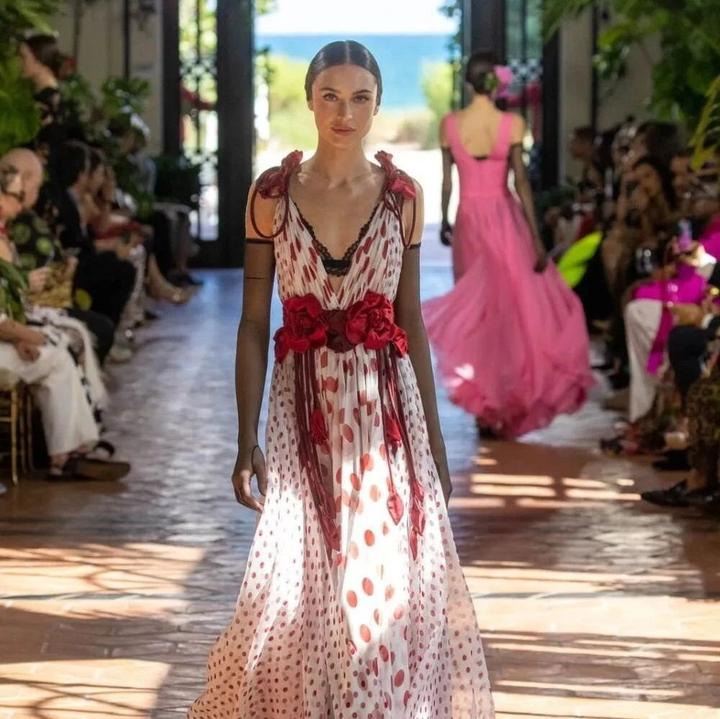 秀场 | Dolce & Gabbana Alta Moda 2023 春夏女装系列 - 知乎
