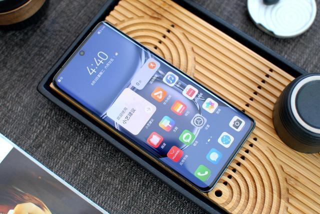 华为手机再好也别乱买，这三款手机好评最高，至少用上三五年 - 知乎