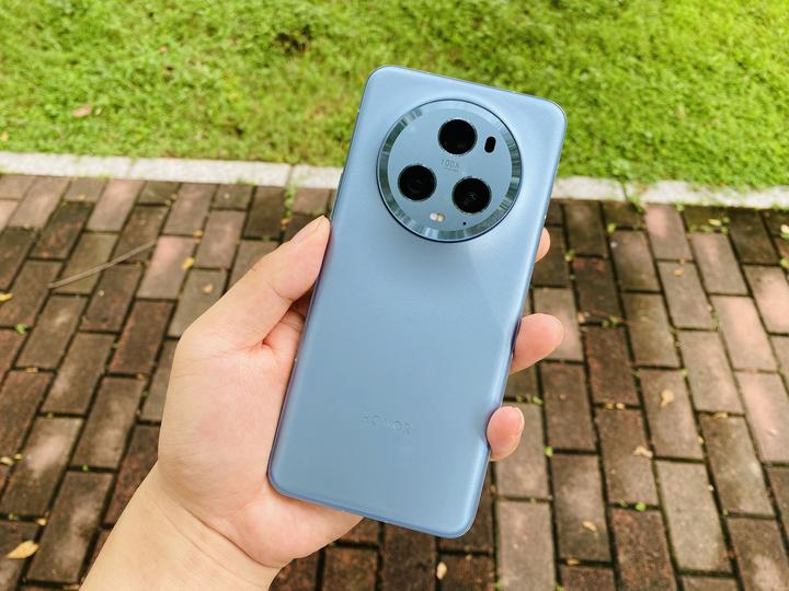 3K左右的预算，是入手荣耀90 Pro，还是荣耀Magic5？ - 知乎