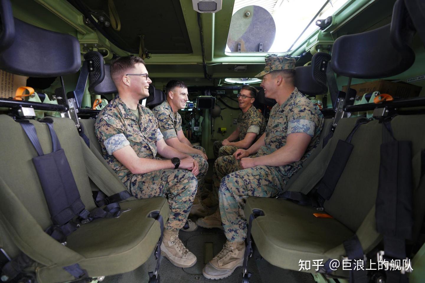 美国ACV-P两栖突击车 - 知乎