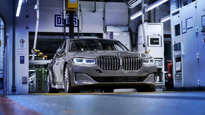 宝马7系V12最后的绝唱，宝马推出M760i限量版 - 知乎