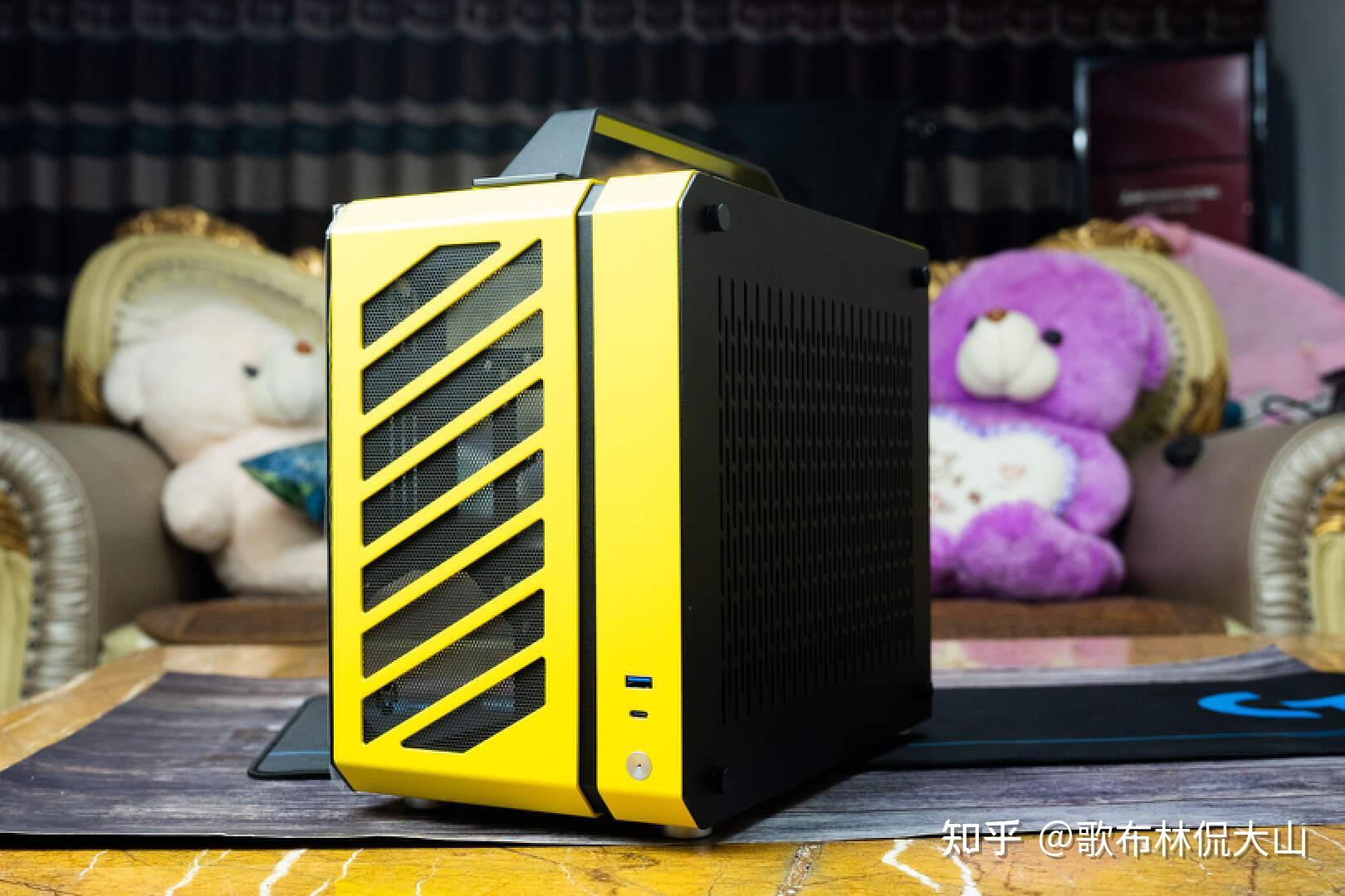 4070ti塞小机箱，颜值温控噪音我全都要：机械大师C28装机实测 - 知乎