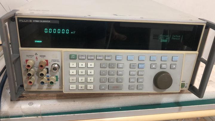 福禄克FLUKE 5700A 万用表校准仪 - 知乎