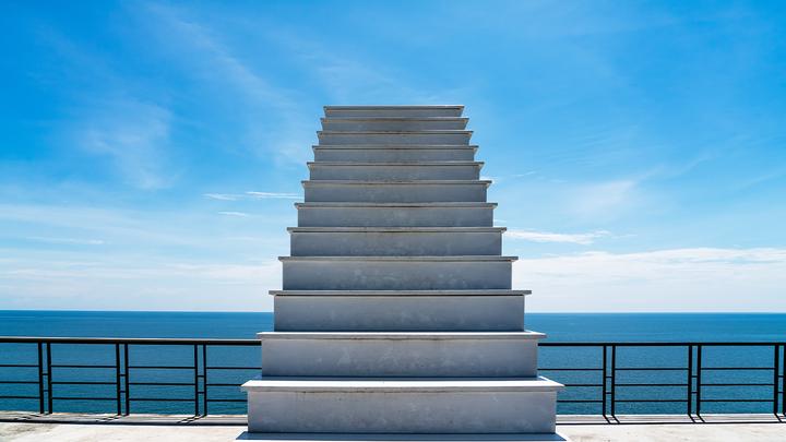 Don’t Confuse Strategy with Lofty Goals - 知乎