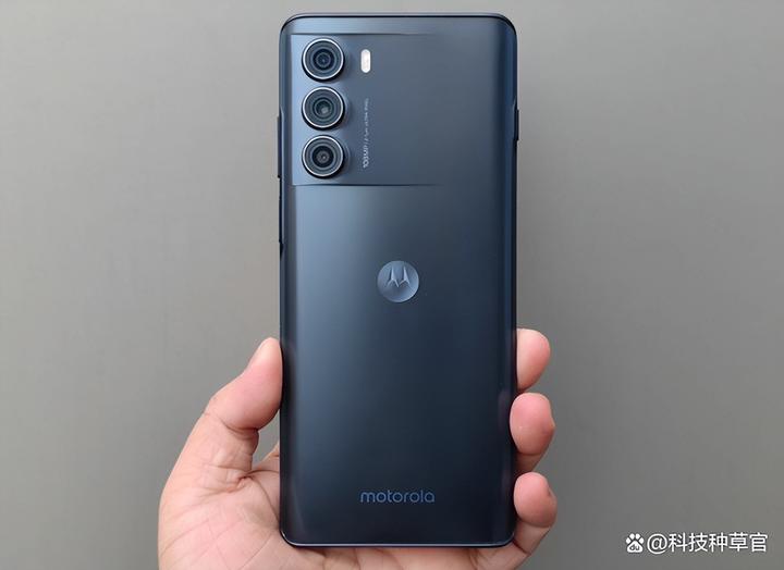 红米K50堆料不算啥，摩托罗拉moto edge S30性价比更胜一筹！ - 知乎