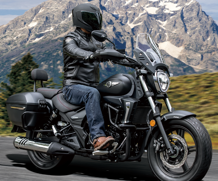 300CC巡航，为什么我最后选择豪爵TR300？但女骑小姐姐却不喜欢？ - 知乎