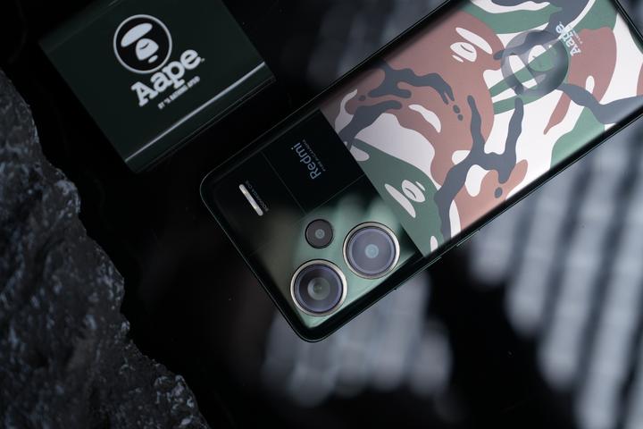潮酷强悍的小金刚：Redmi Note 13 Pro+ AAPE潮流限定版 - 知乎