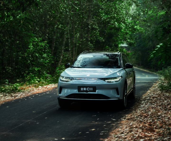 15万预算买新能源SUV选零跑全新C11没毛病，月销1.1万轴距超2.9米 - 知乎