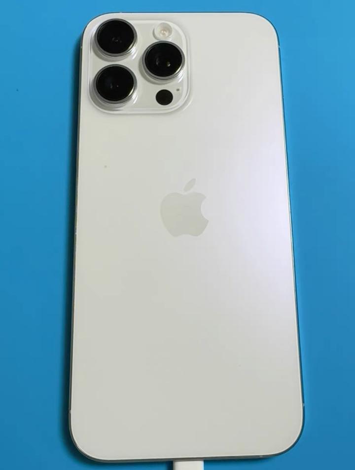 粉丝已哭瞎！刚在某鱼买的iPhone16Pro Max居然是ID机！ - 知乎