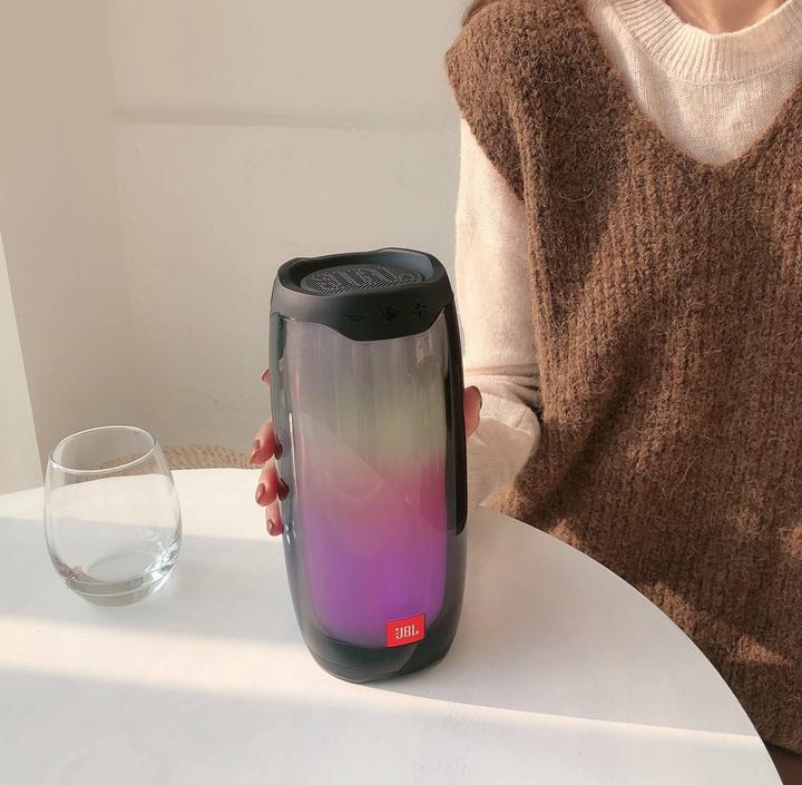 户外室内皆可听的JBL PULSE4蓝牙音箱，爱听音乐的你快来入 - 知乎