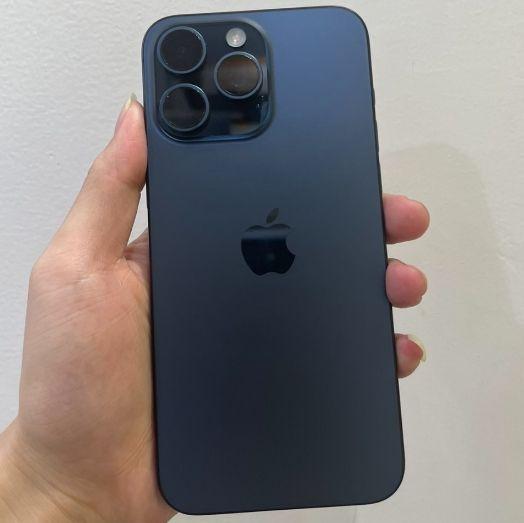 粉丝9000买二手iPhone15Pro Max！ 网友调侃称9000还买二手机？ - 知乎