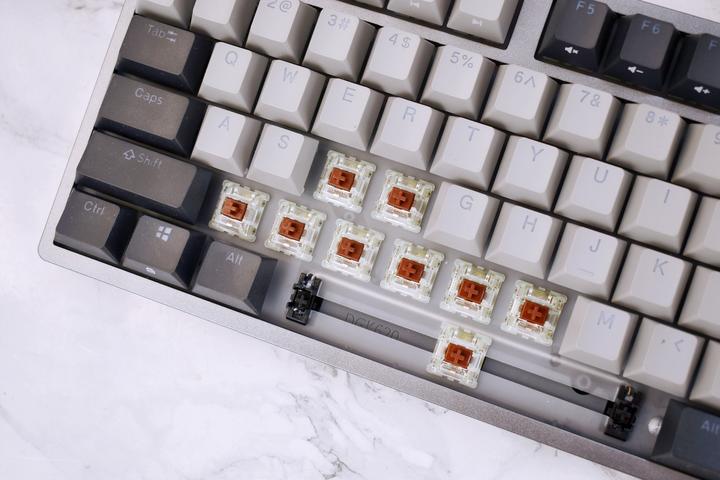 敲击反馈安静灵敏，随心换轴体可玩性高，杜伽K320 V2星光版上手 - 知乎