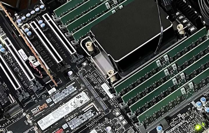 Intel Xeon w9-3495X与SuperMicro X13SWA-TF联合评测 - 知乎