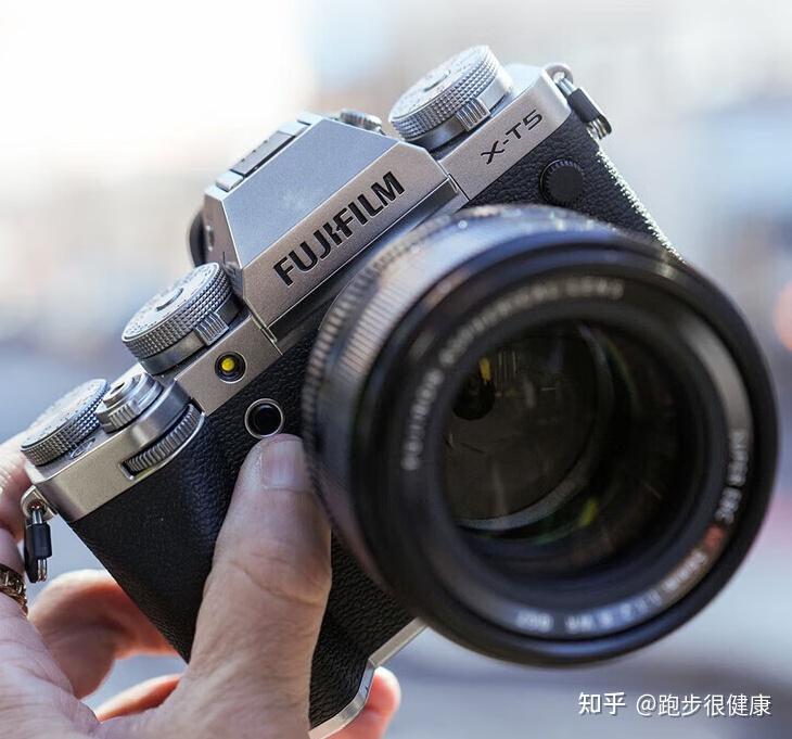 富士微单数码相机XT5和X-S10质量好吗？哪款更适合大众？ - 知乎