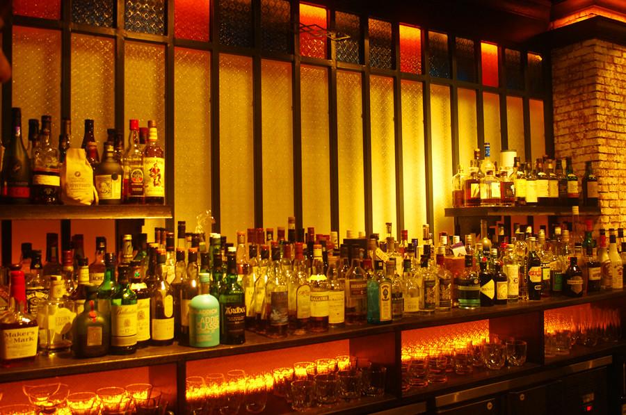上海有哪些不错的酒吧？ - 知乎