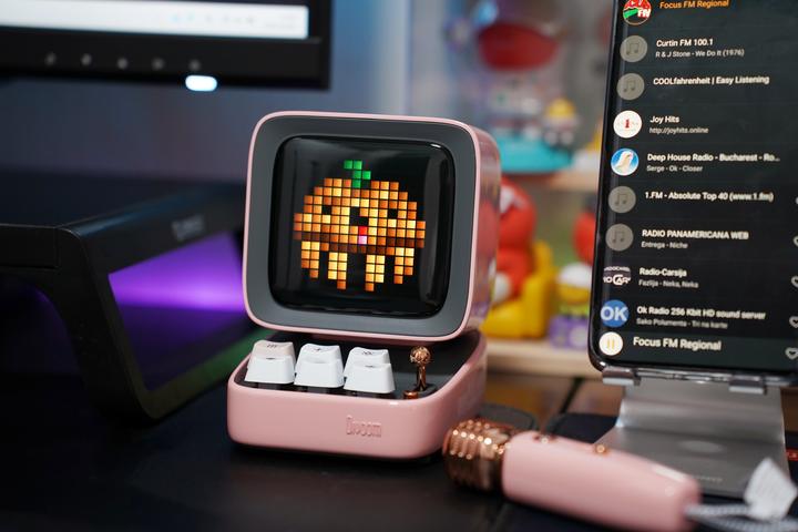 2022桌搭新方向，像素风格+小型KTV，Divoom点音Ditoo-mic像素K歌蓝牙音箱体验 - 知乎