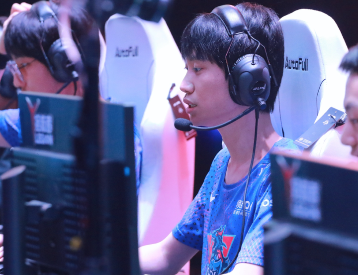 不把UP放在眼里？Tarzan公然点名EDG：只想打败S赛冠军 - 知乎