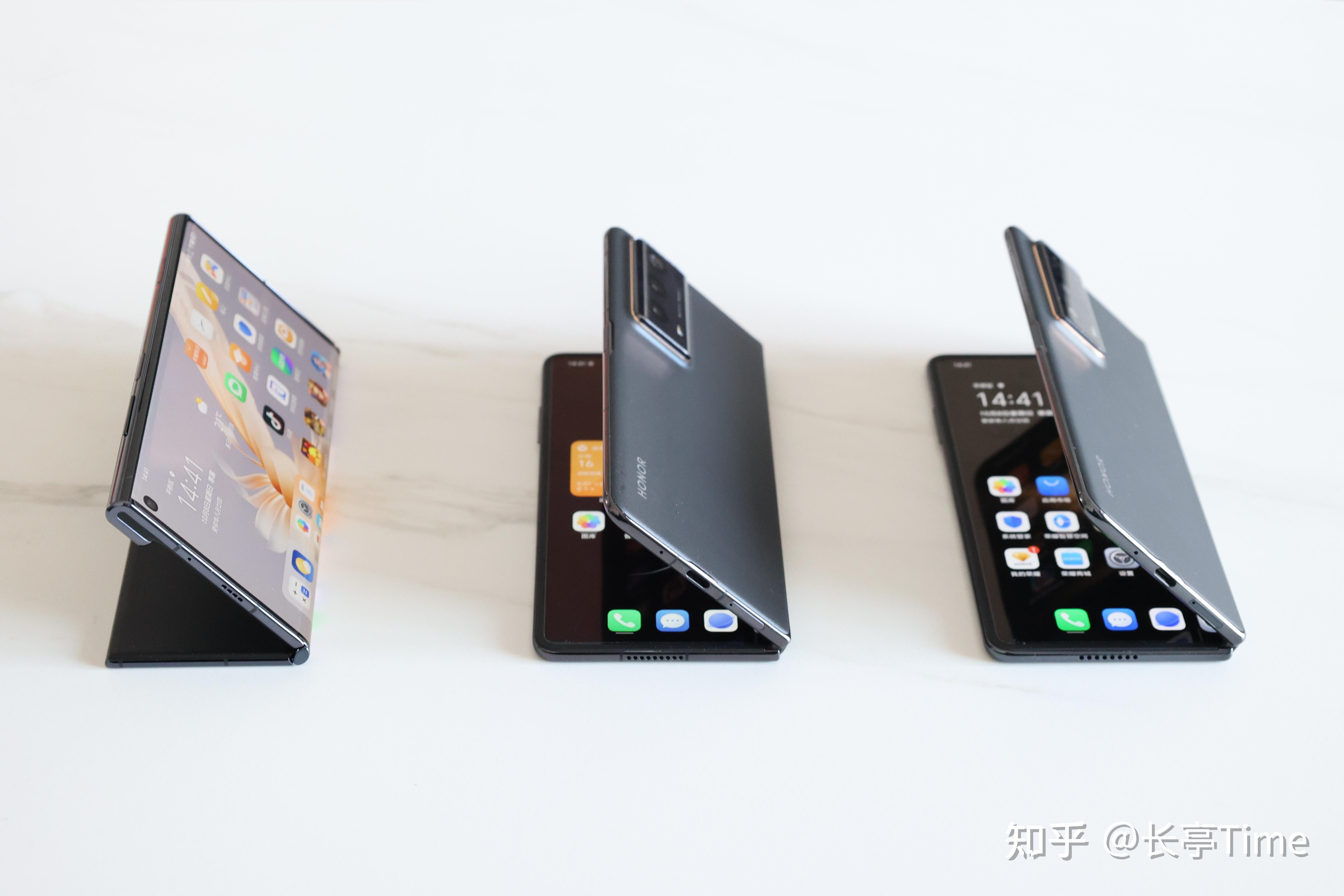 荣耀出了Magic V2、Magic Vs2、V Purse三款折叠屏，作为消费者应该怎么选？ - 知乎